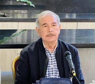 Expresidente Danilo Medina informa padece cáncer de Próstata – PANORAMA ...