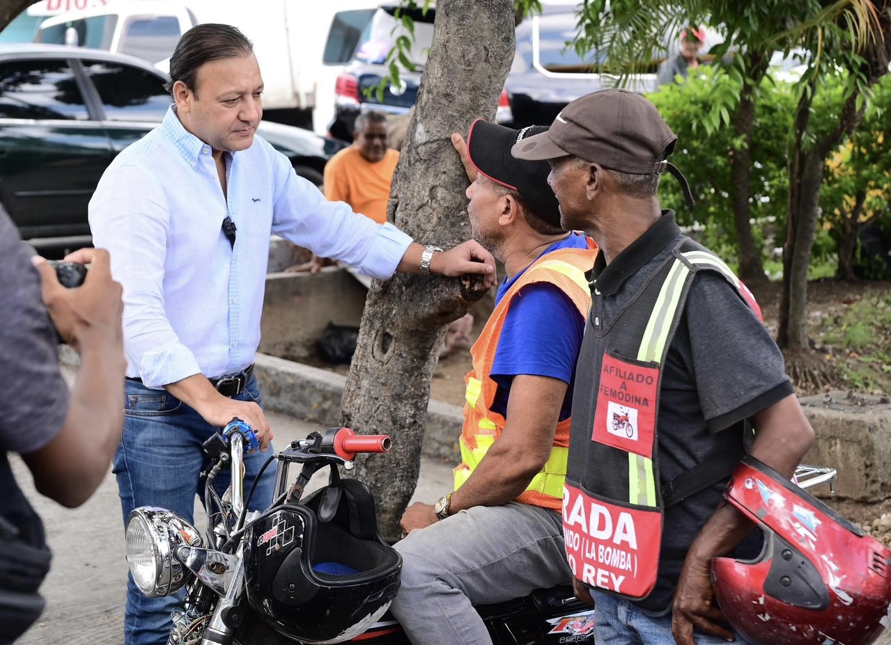 El Candidato presidencial del PLD Abel Martínez visita barrios Cristo ...
