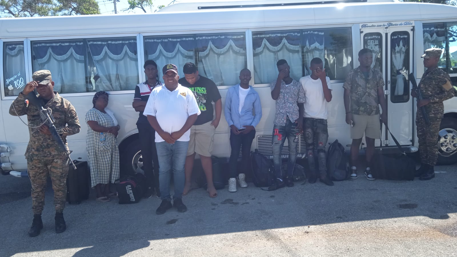 Migración detiene a dominicano con 6 haitianos ilegales a bordo de un ...