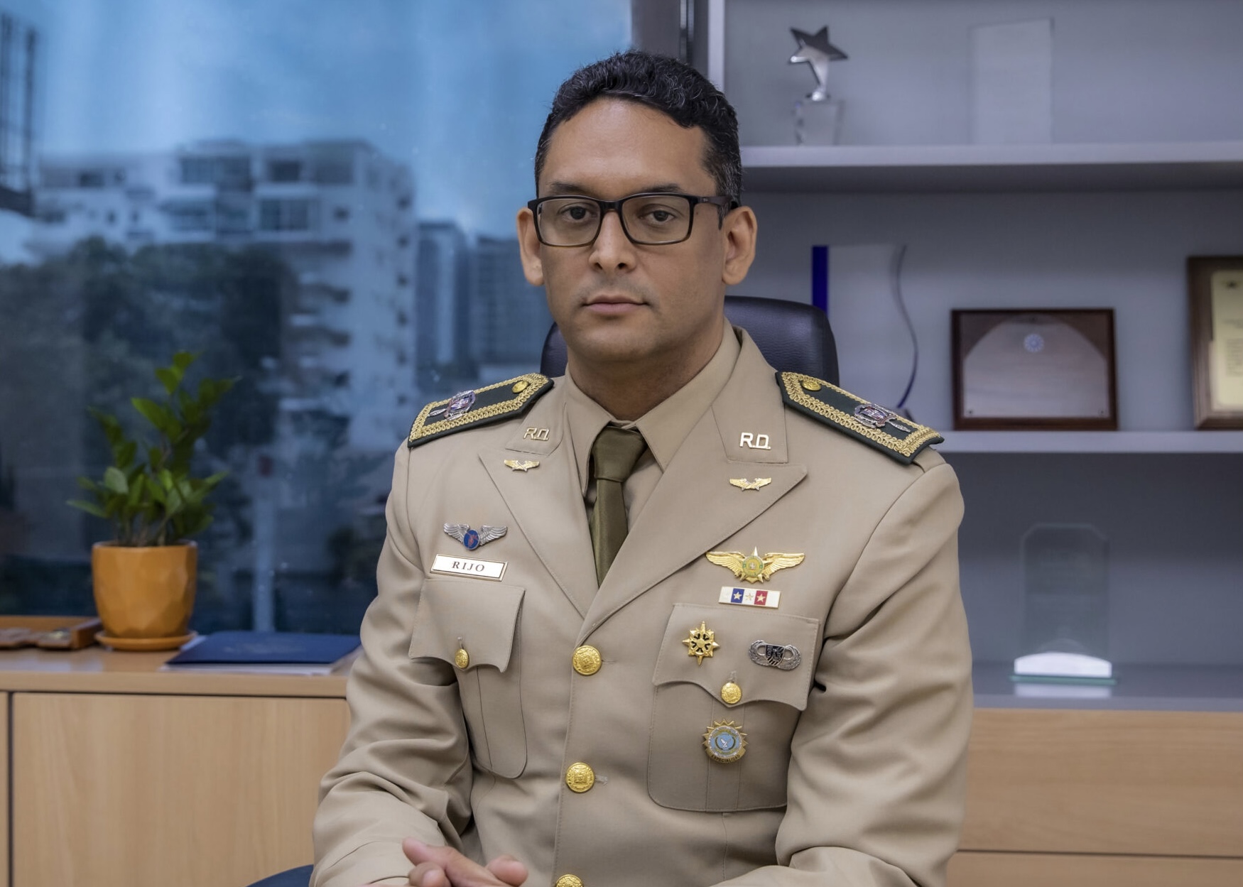 Presidente Abinader Designa al Coronel Randolfo Rijo como Director ...