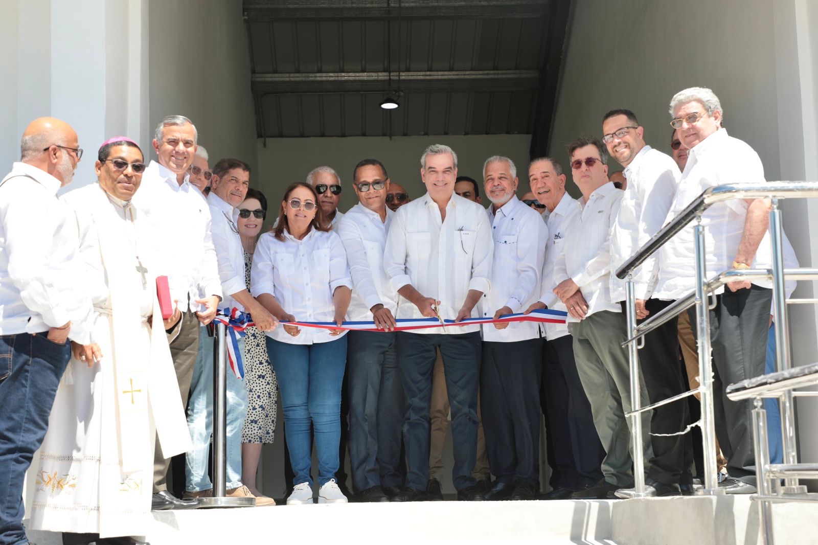 Presidente Abinader inaugura recinto de la Universidad ISA en Bohechio ...