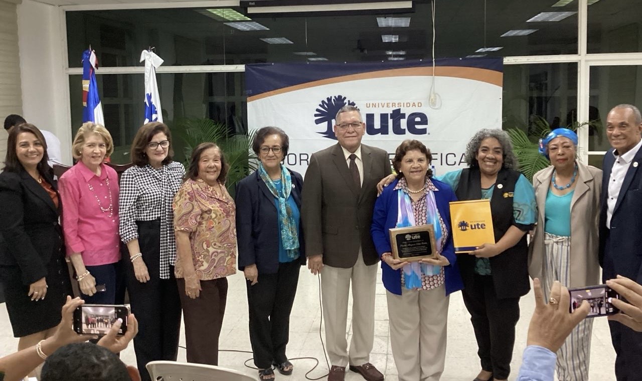LA UNIVERSIDAD UTE CELEBRA SUS 35 AÑO - PANORAMA URBANO RD