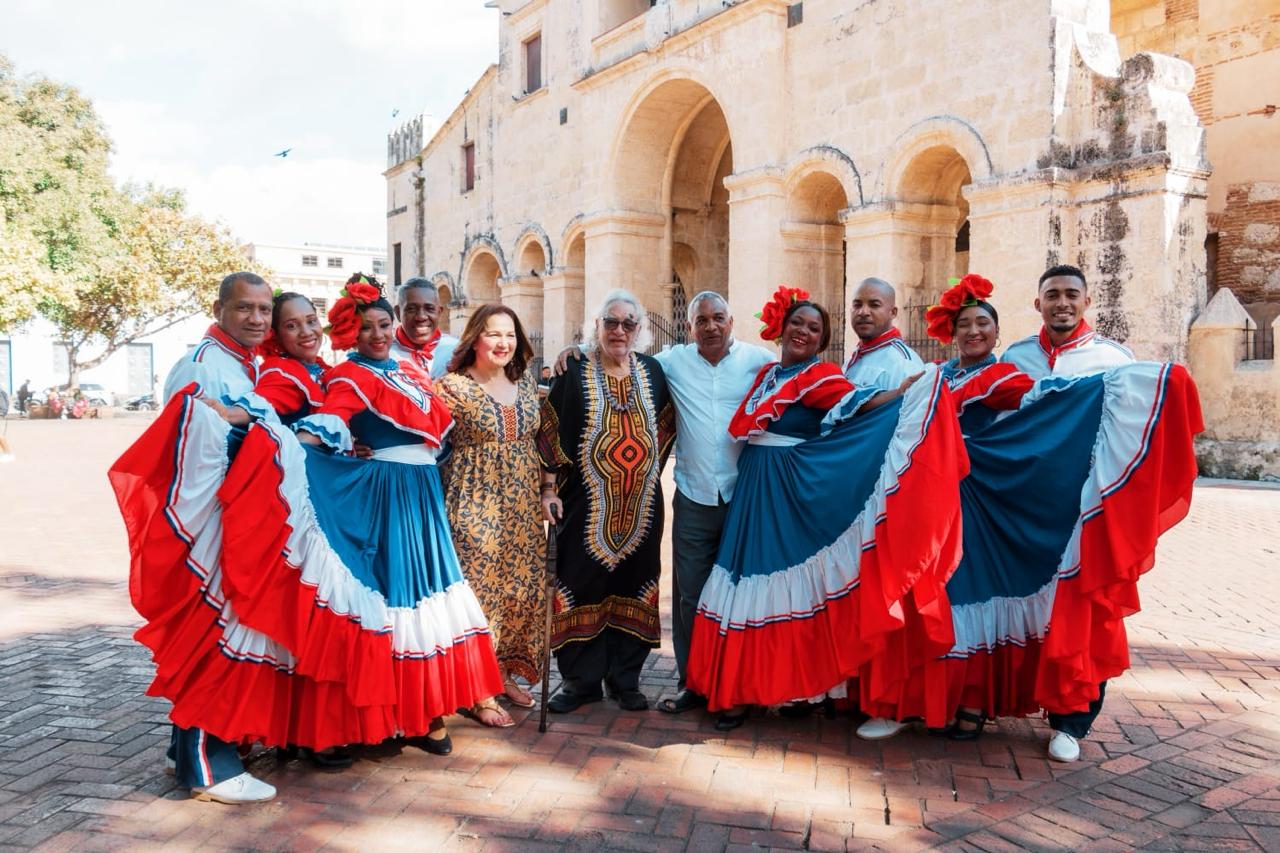 Alcaldía del DN celebra el Día Nacional del Folclore a ritmo de música ...
