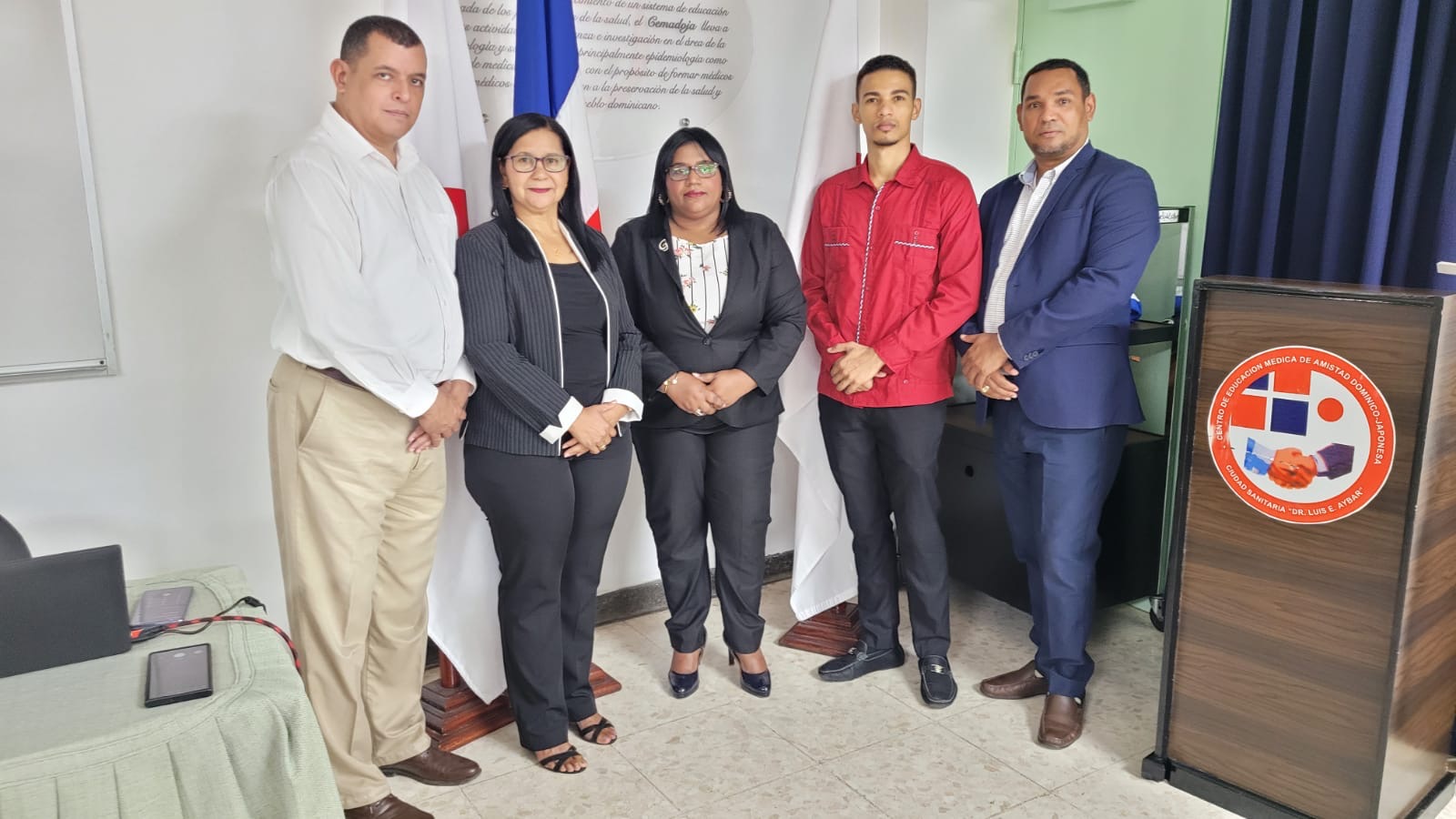 El SRSM capacita a encargados de farmacias y almacenes de hospitales ...