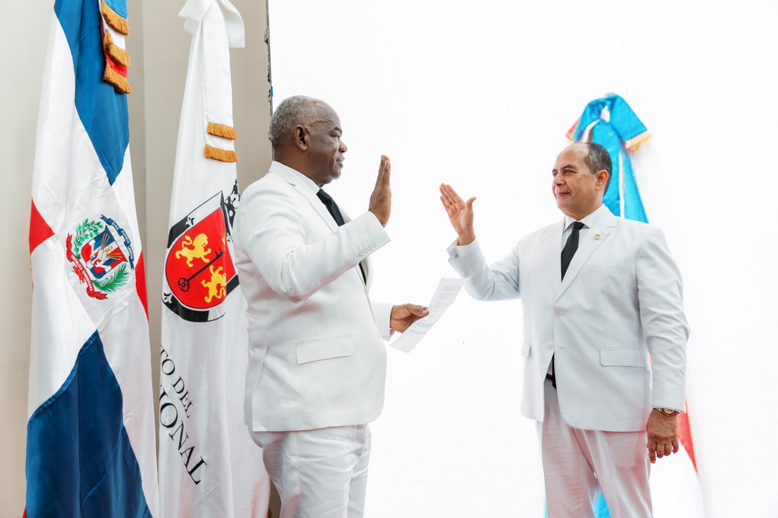 Eligen al regidor del PRM, Yovany Moya, como presidente y Junior ...