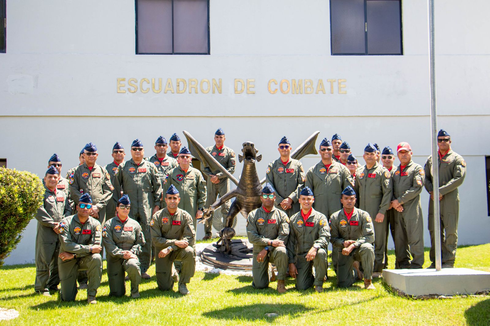 Fuerza Aérea conmemora 62 aniversario del Escuadrón de Combate con ...