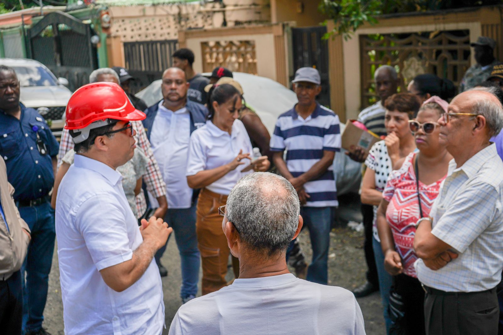 Alcalde Dío Astacio interviene Sector Lucerna para solucionar problemas ...