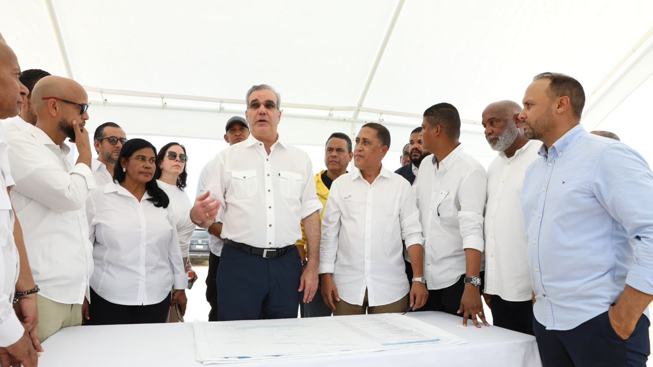 Presidente Luis Abinader supervisa los trabajos del malecón de Nagua ...