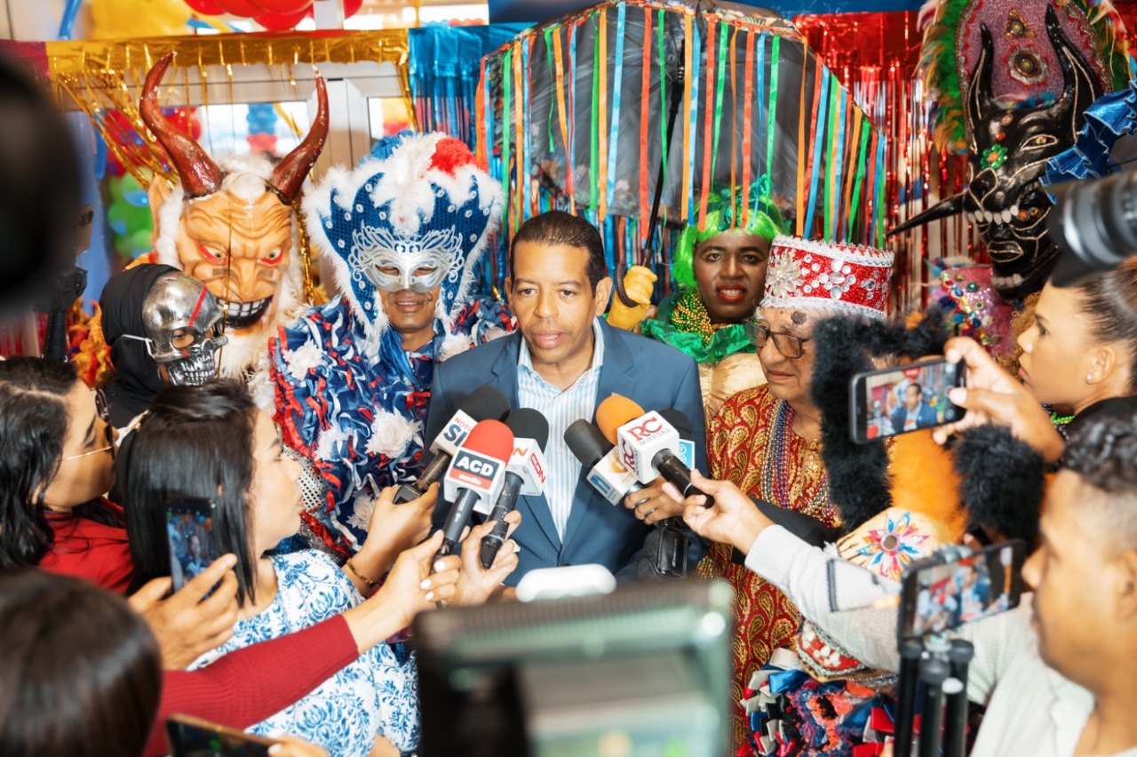 Alcaldía del DN anuncia desfile del Carnaval del Distrito Nacional será ...