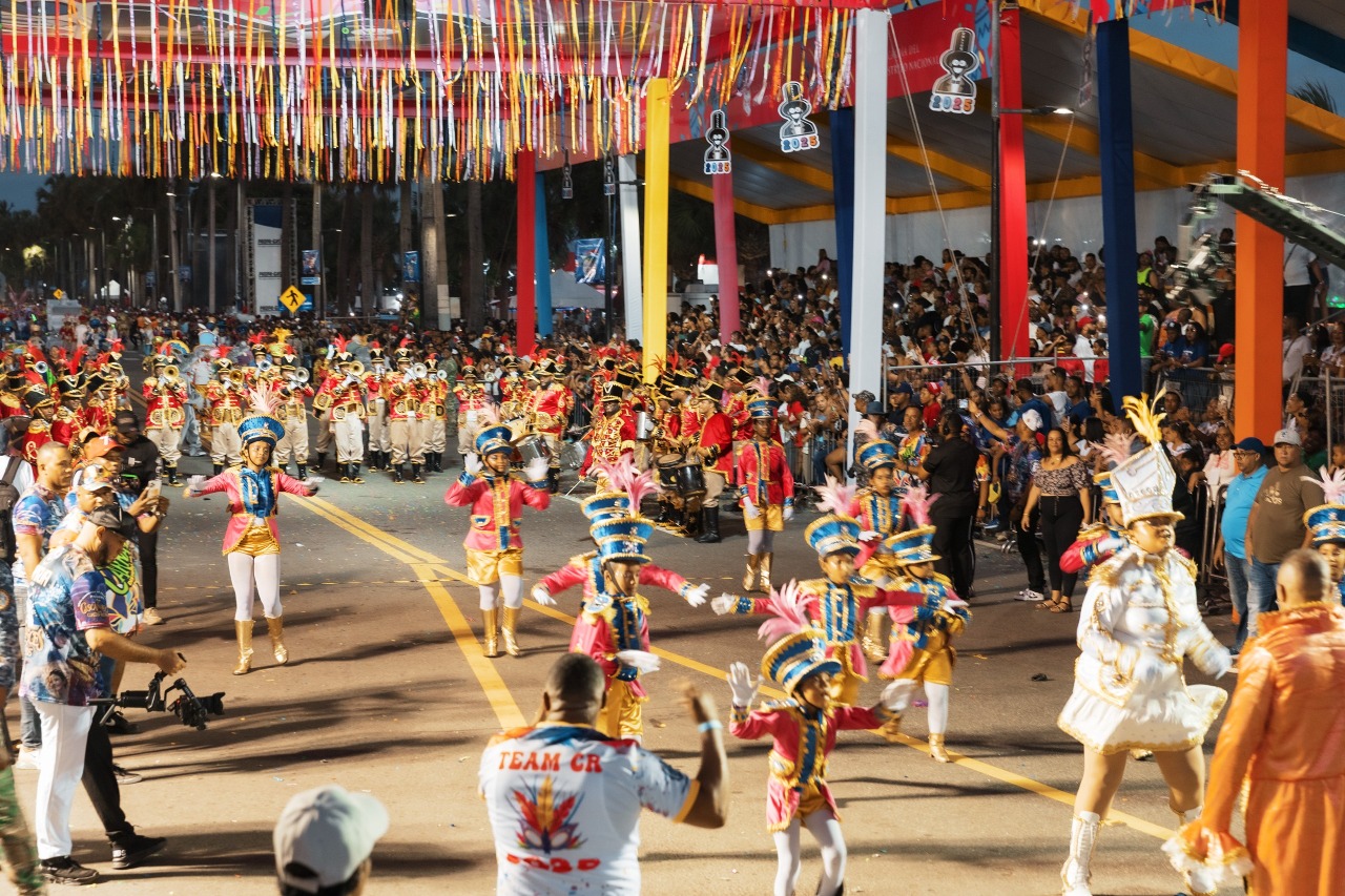 Alcaldía celebra exitosa y ordenada edición del Carnaval del Distrito ...