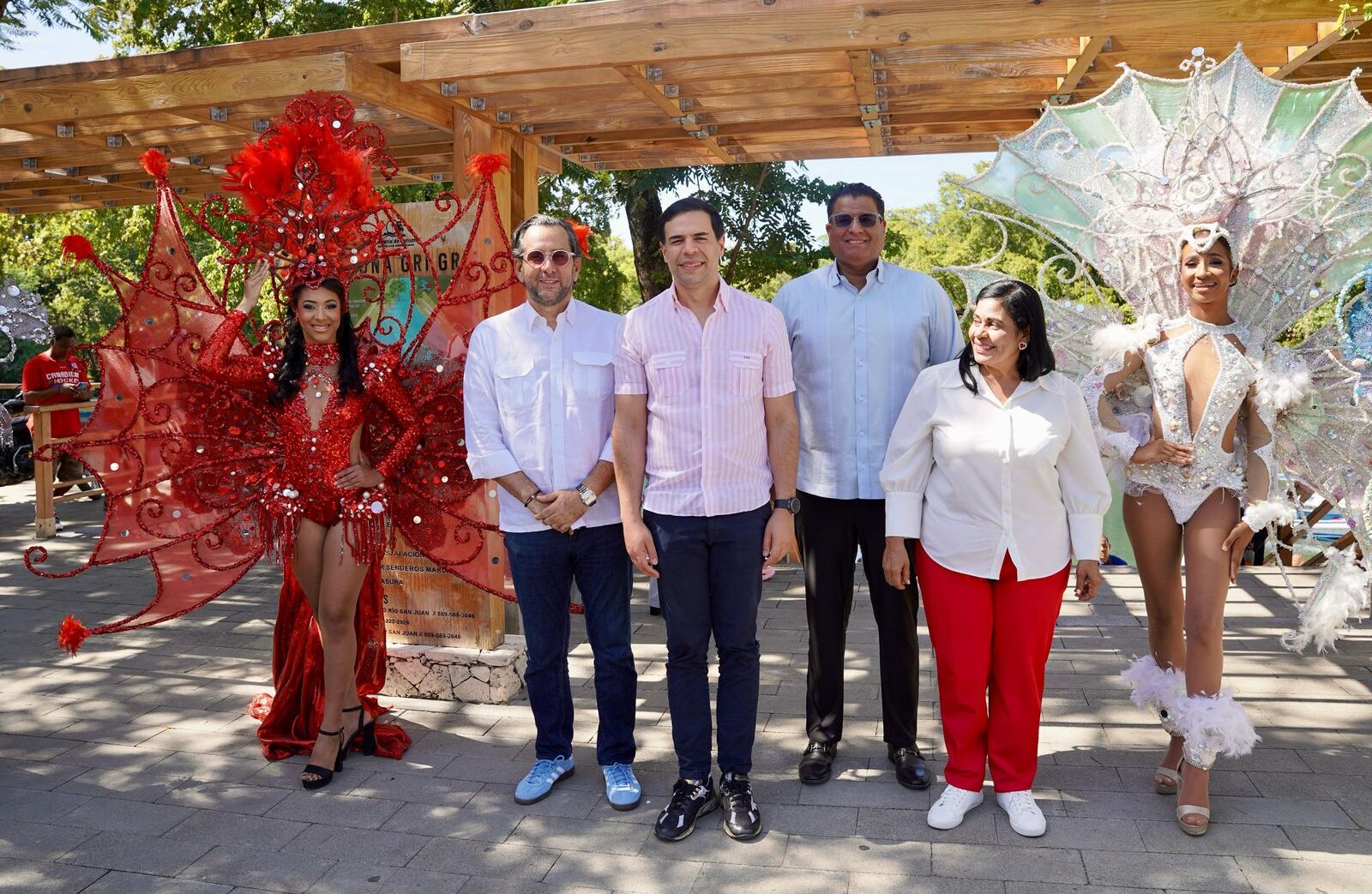 Ministro de Cultura anuncia que el Desfile Nacional de Carnaval 2026 ...