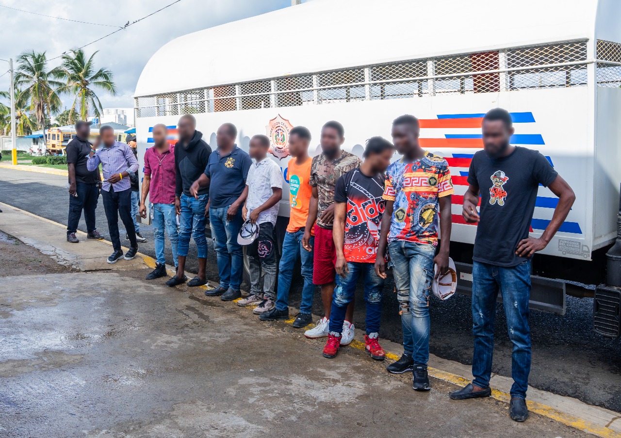 La DGM impacta política migratoria oficialcon 1,509 detenciones y 1,079 ...