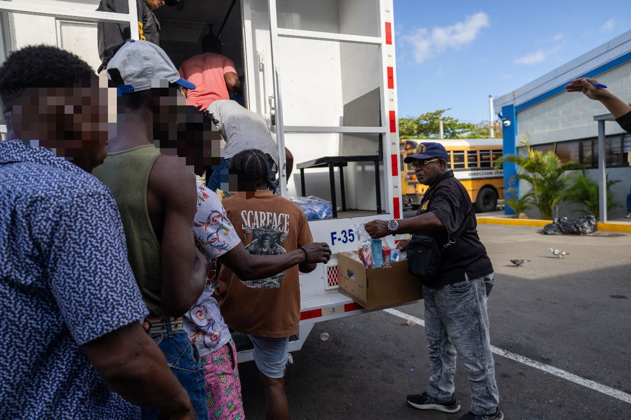 La DGM deporta a más de 30,700 haitianos en junio y promedia más de mil ...